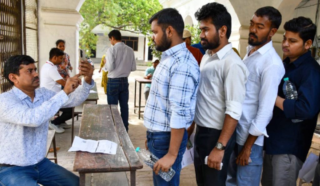 UPSC uses facial recognition in Civil Services prelims - News Today ...