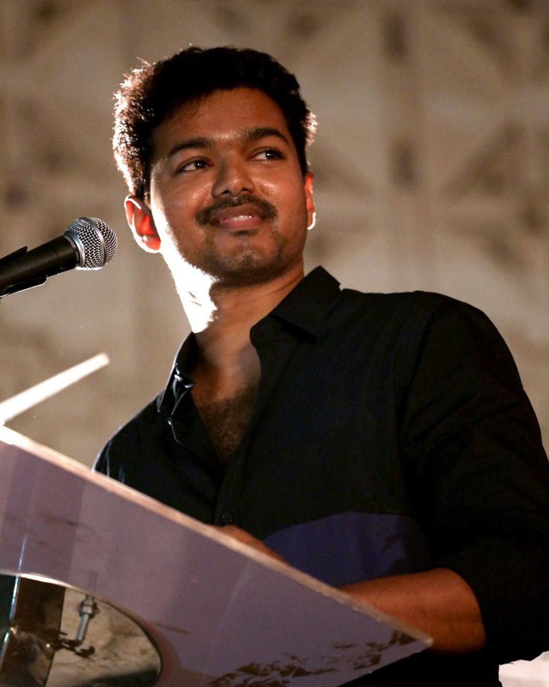 Vijay meets members of Makkal Iyakkam today - News Today | First with ...