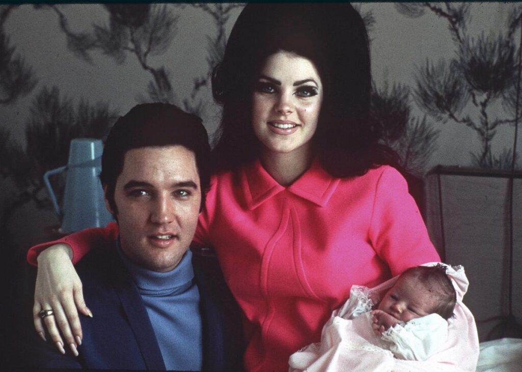 Singer Lisa Marie Presley, daughter of Elvis Presley, dies at 54 - News ...