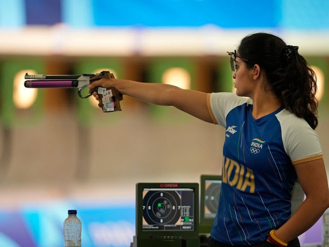 Manu Bhaker Shines in Paris Olympics, Secures Spot in 10m Air Pistol ...